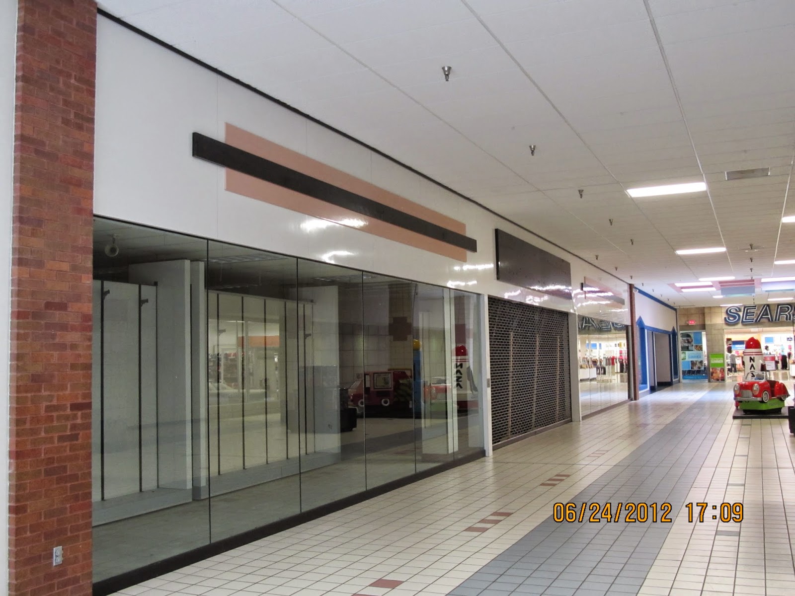 Trip to the Mall: Peru Mall-(Peru, IL)