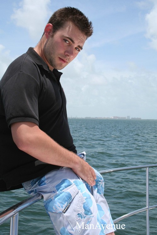 Hot Men Circuit: Chris Grand