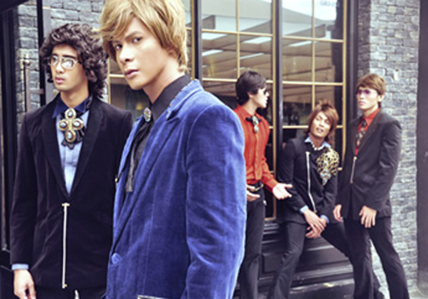 PINAS FASYON: DASHING DEBONAIR