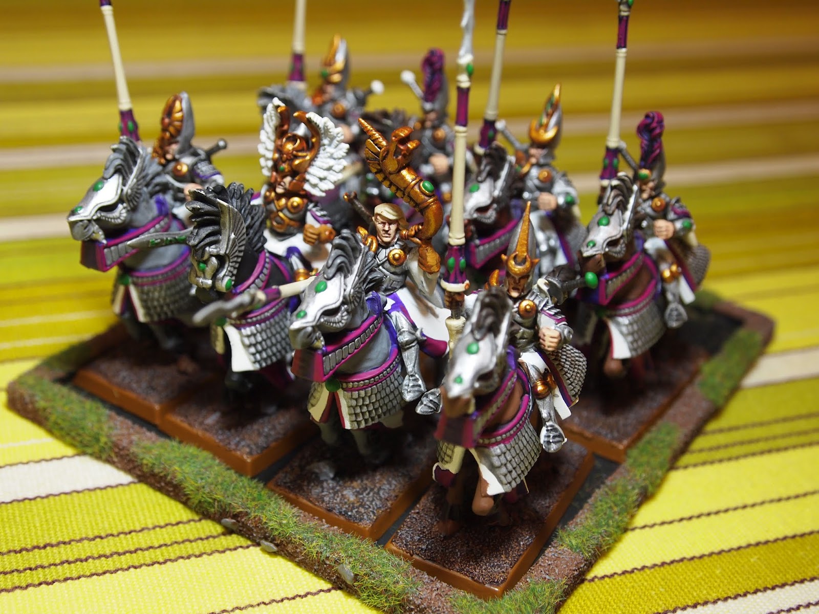 The Chattering Horde: How to Paint High Elf Silver Helms