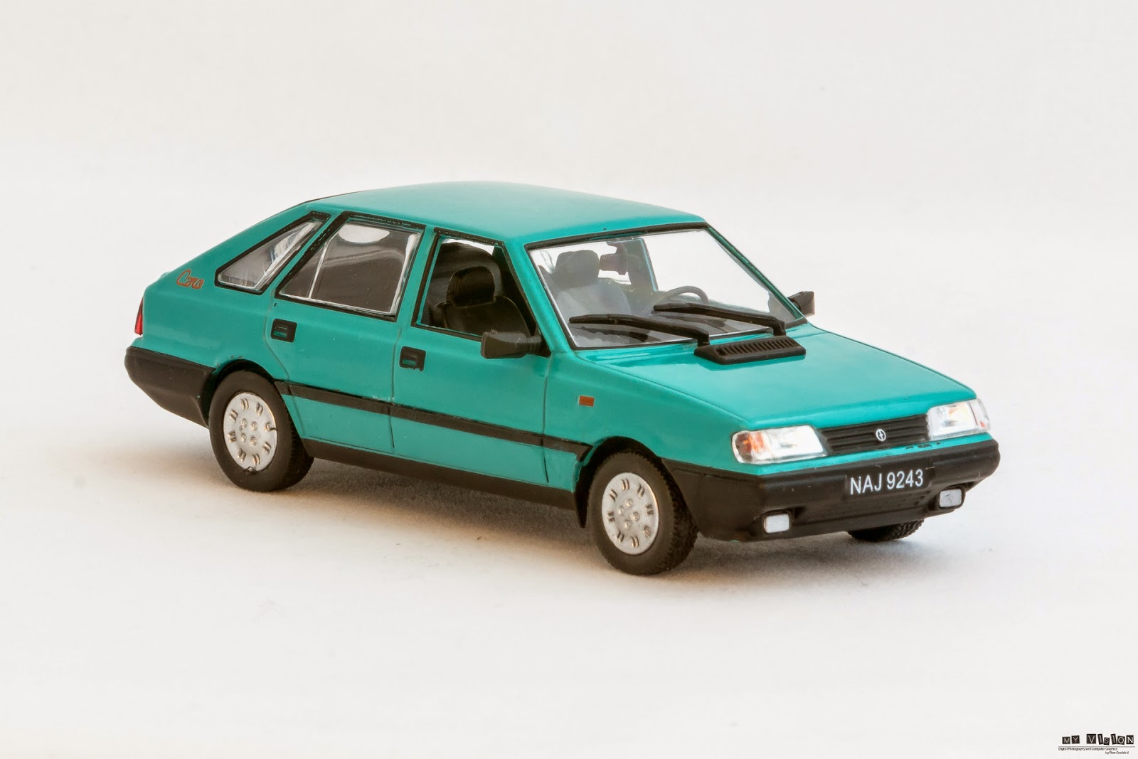 MiniAutoHobby: FSO Polonez Caro