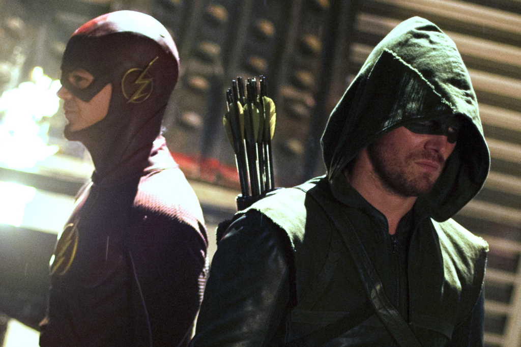 CINEMA UPGRADE: PRIMER PÓSTER DEL 'CROSSOVER' ENTRE 'ARROW' Y 'FLASH'
