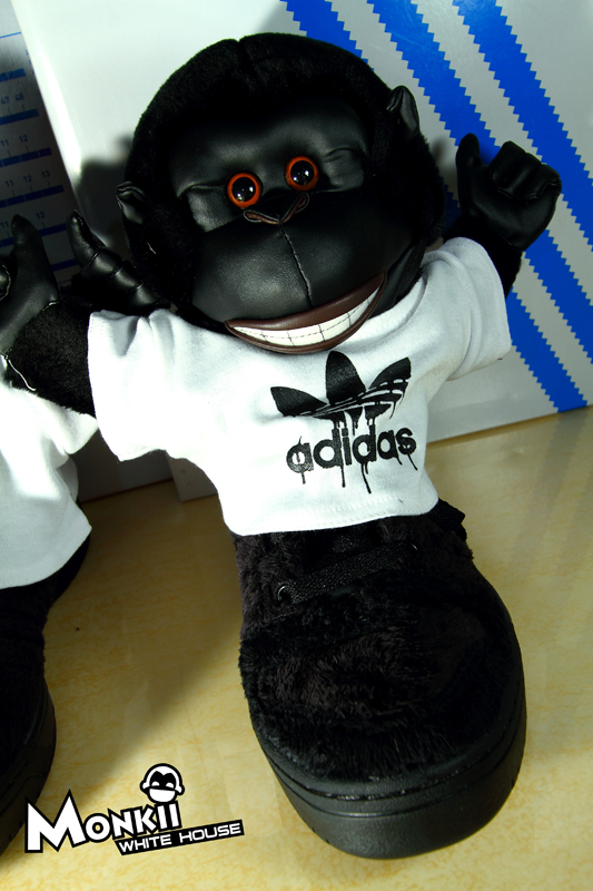 Monkii White House: Adidas Jeremy Scott Gorilla Monkey