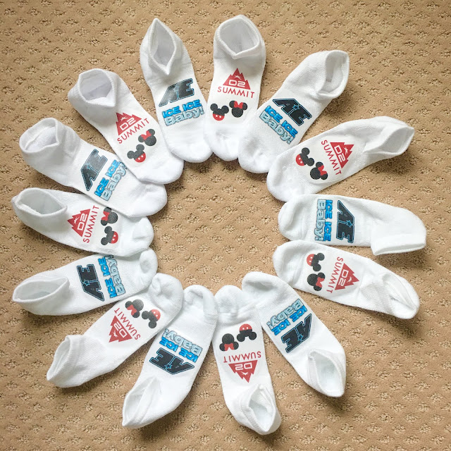 Magnolia Mamas : DIY Personalized Socks and Bag Tags {Summit Goodie Bags}