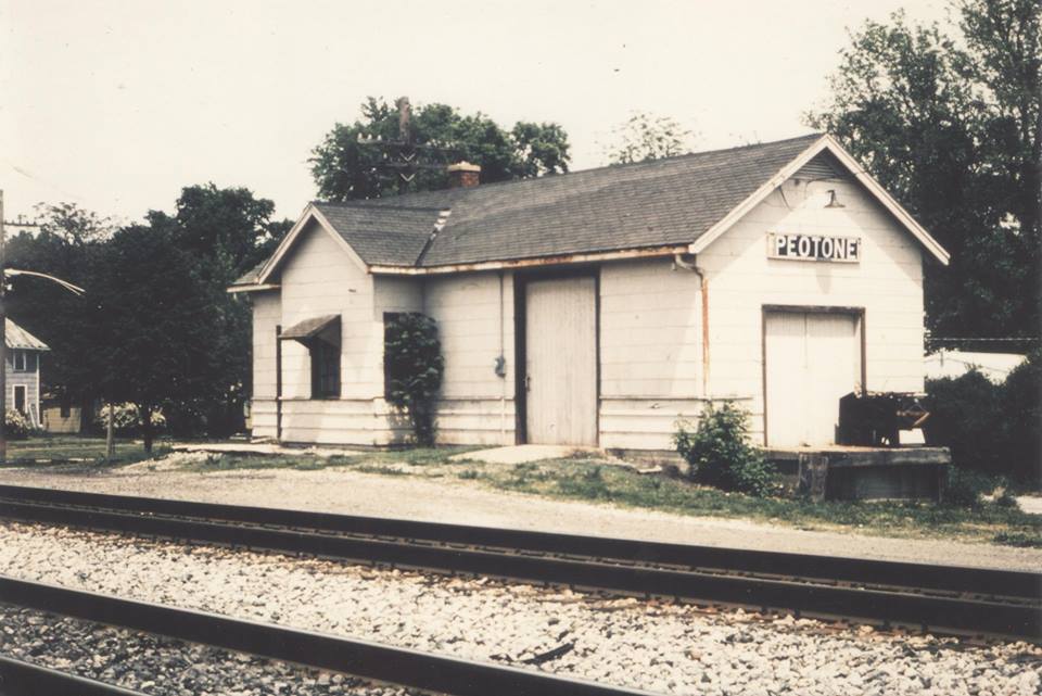 Towns and Nature: Peotone, IL: IC Depot