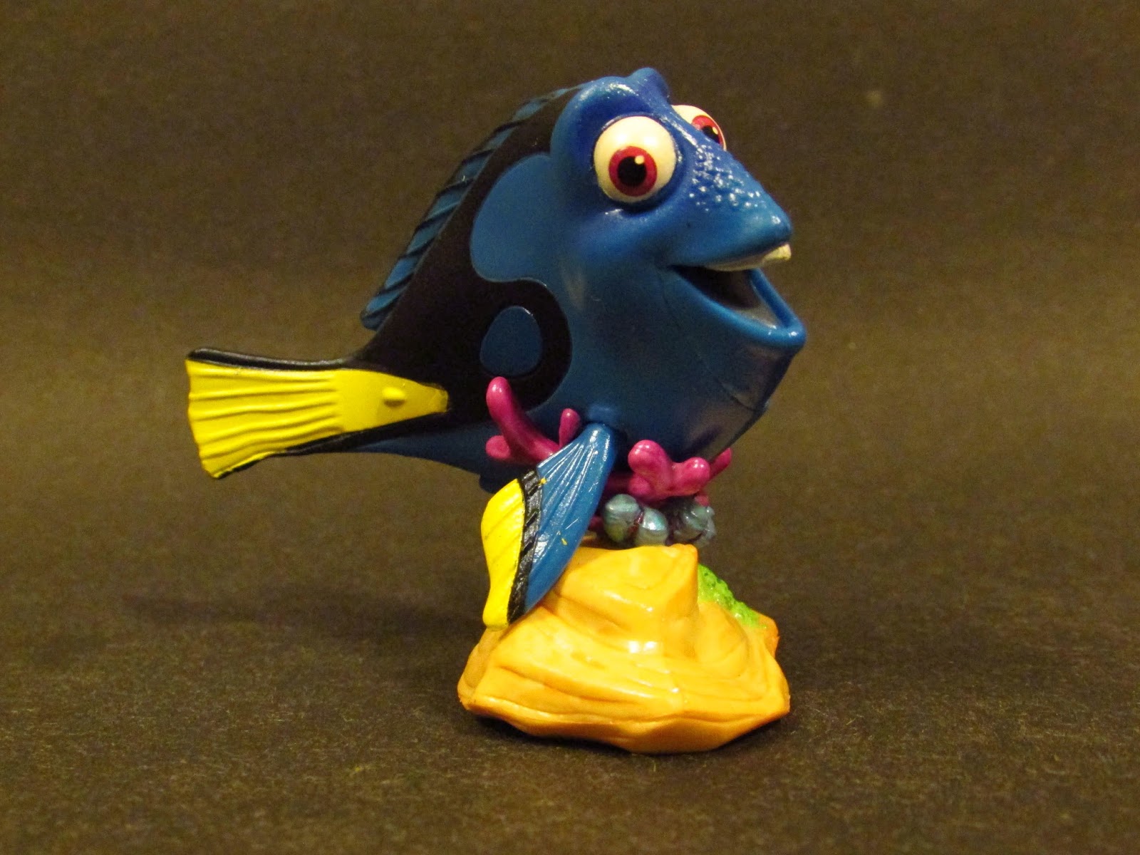 My Best Toys: PVC - Finding Dory - Disney Store Exclusive Deluxe PVC Set...