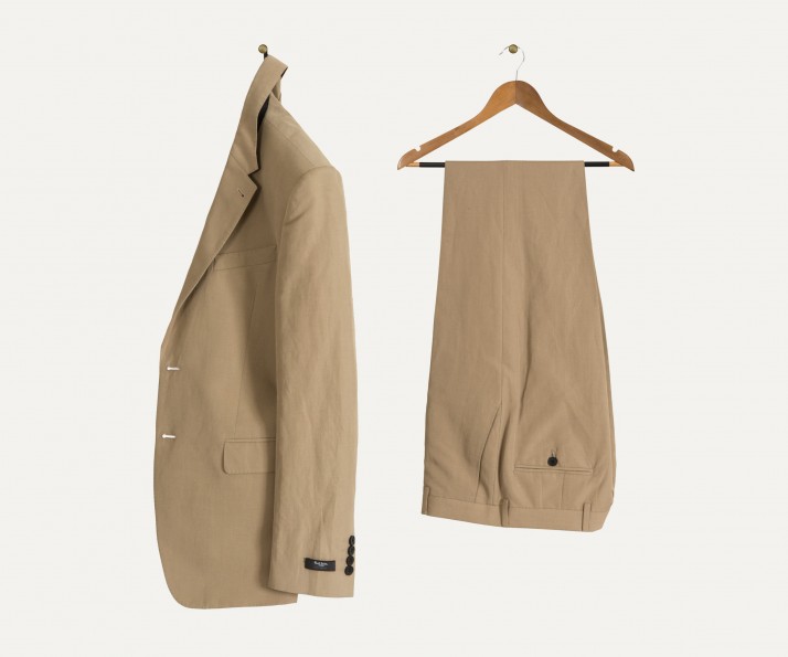 Clase, elegancia y distinción: COMO DEBE COMBINARSE EL TRAJE BEIGE