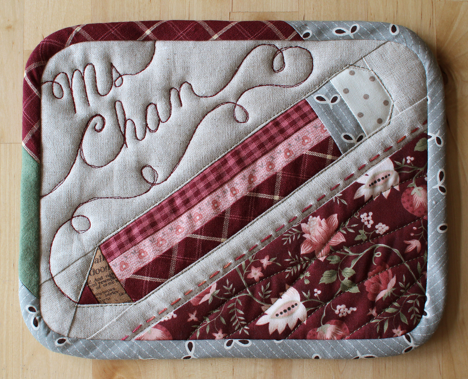 PatchworkPottery: Pencil MugRug