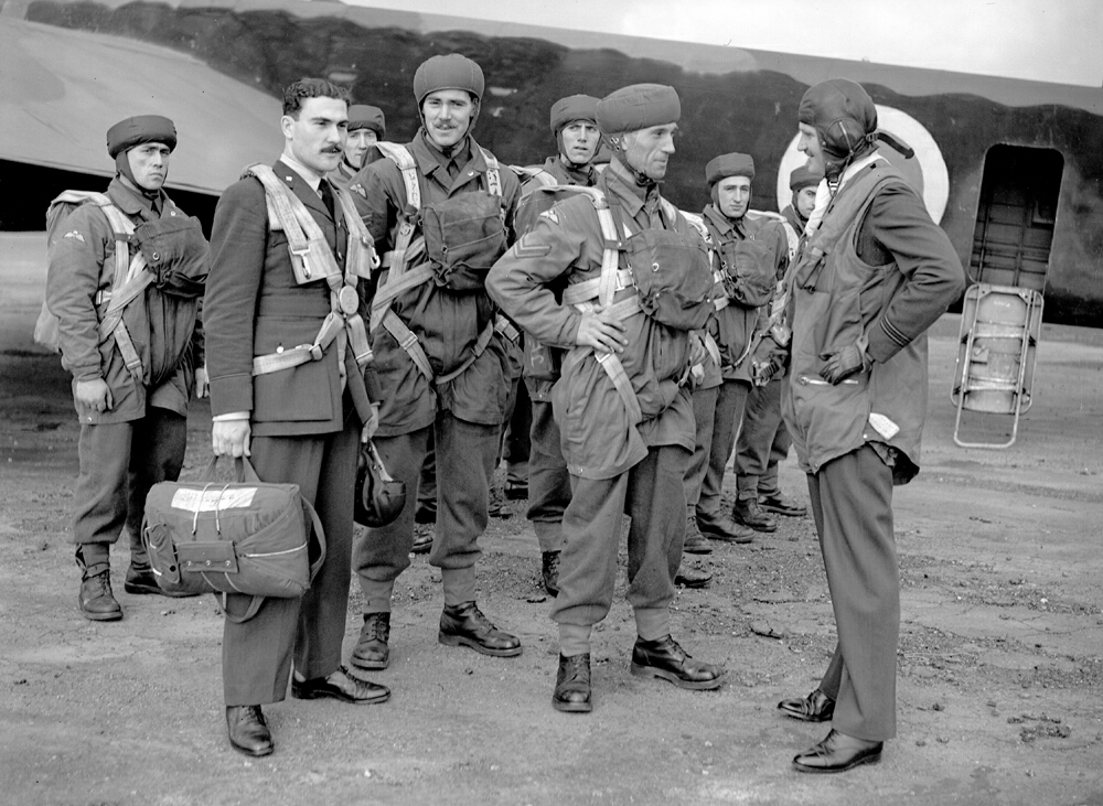 Arnhem Jim: Early British Paratroop Training - Parachute School Ringway ...