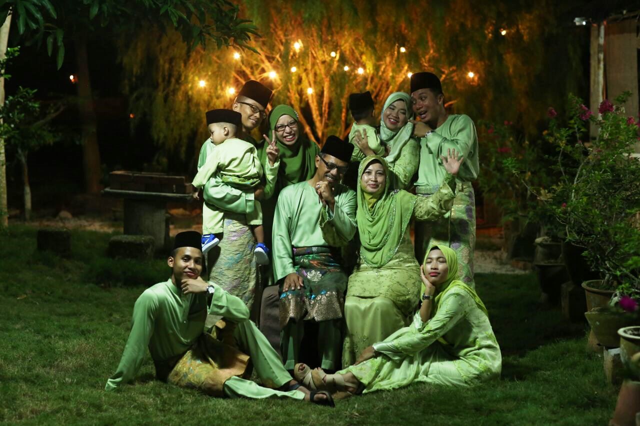 s.c.h.a.z.a.z.a: Photoshoot Hari Raya 2016
