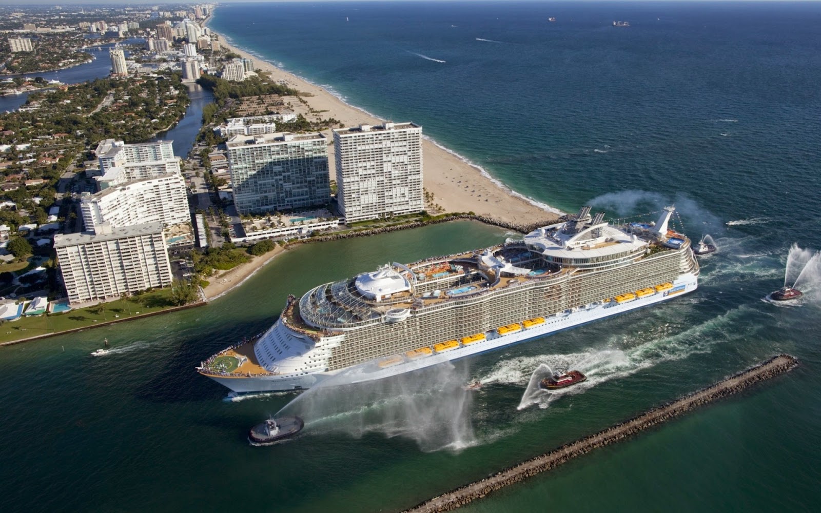 Ewallpics: 40 Amazing Cruise Ships Wallpapers