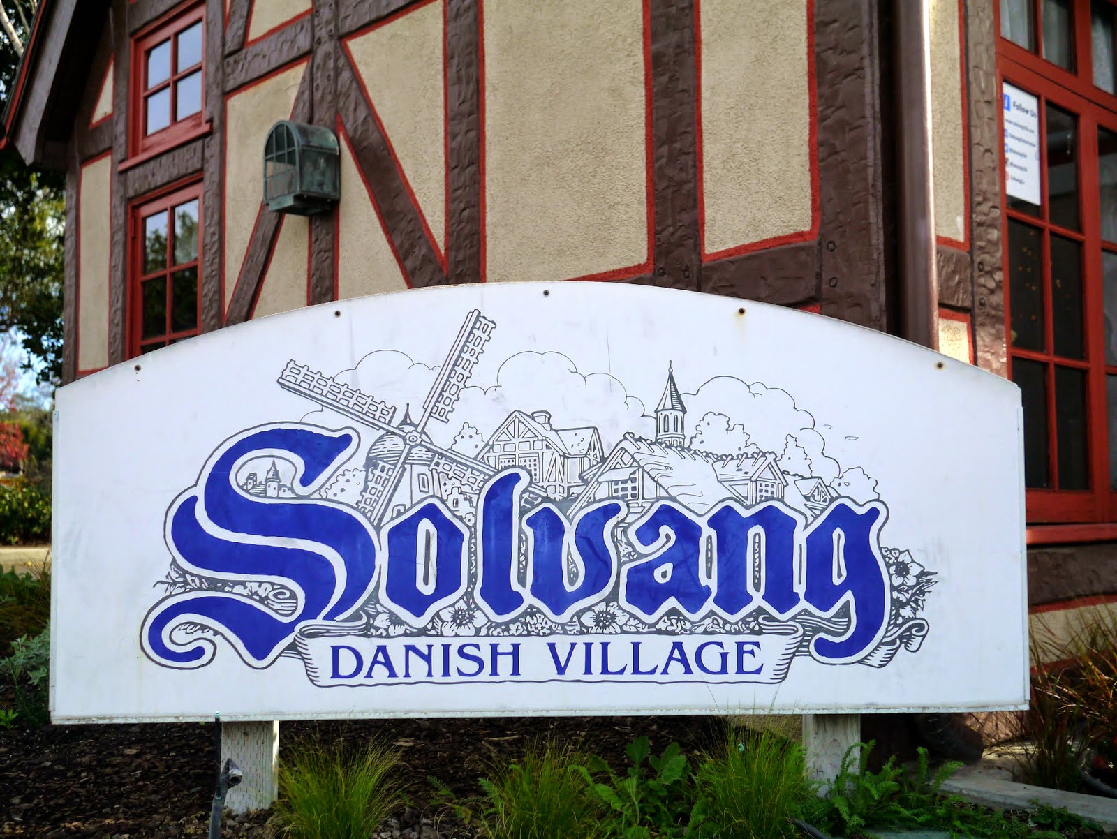 Little Hiccups: Windmills & Christmas Trees in Solvang