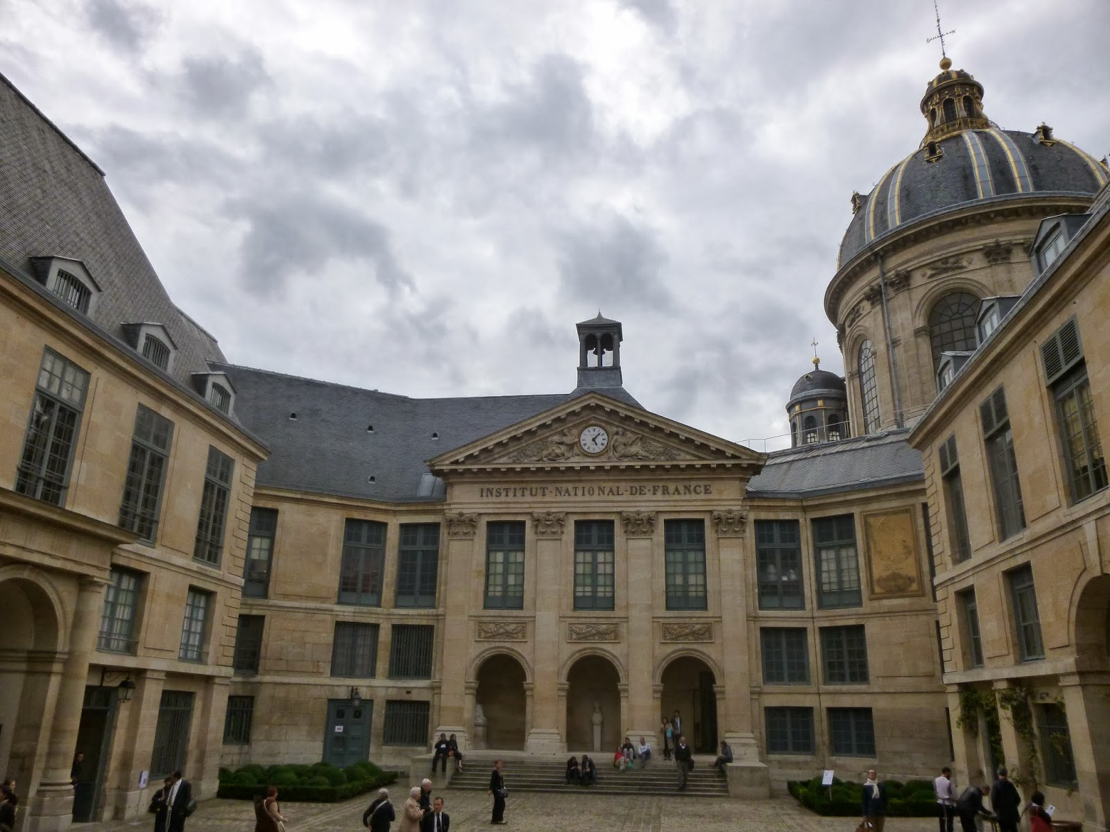 Philipongo: L'Académie Française vue de l'intérieur