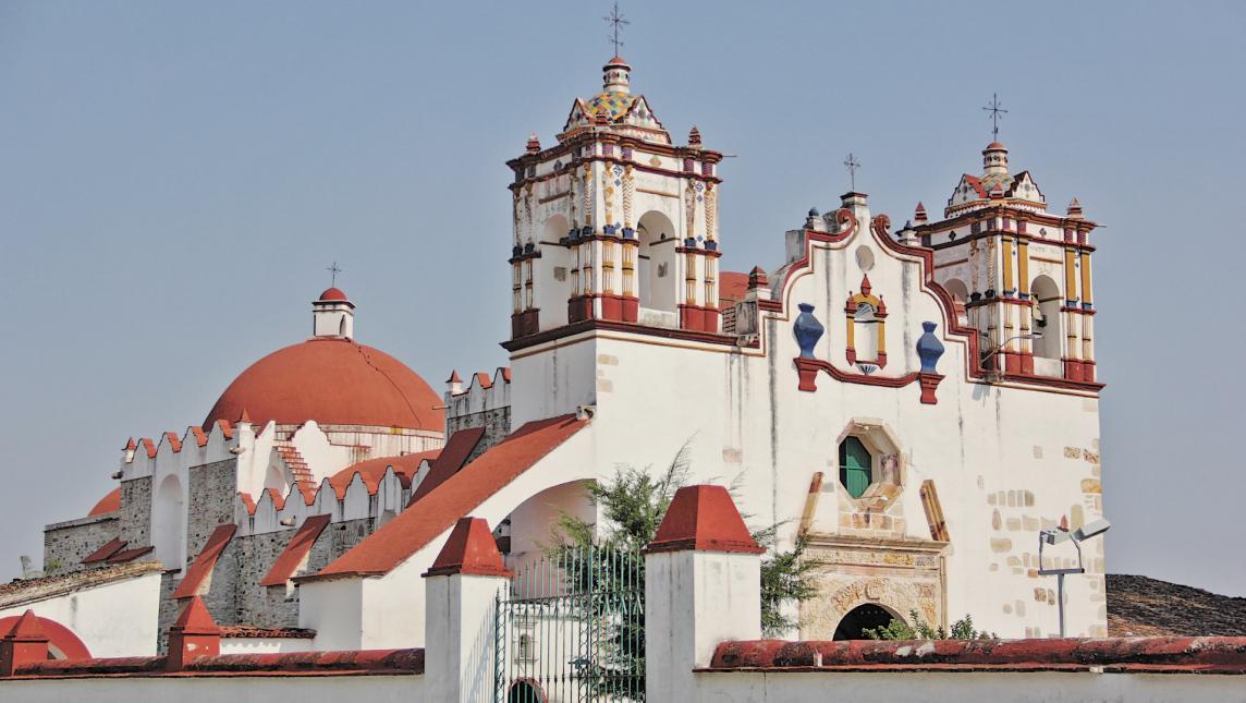 ARTESANÍAS: VALLES CENTRALES DE OAXACA: TAPETES DE TEOTITLAN DEL VALLE