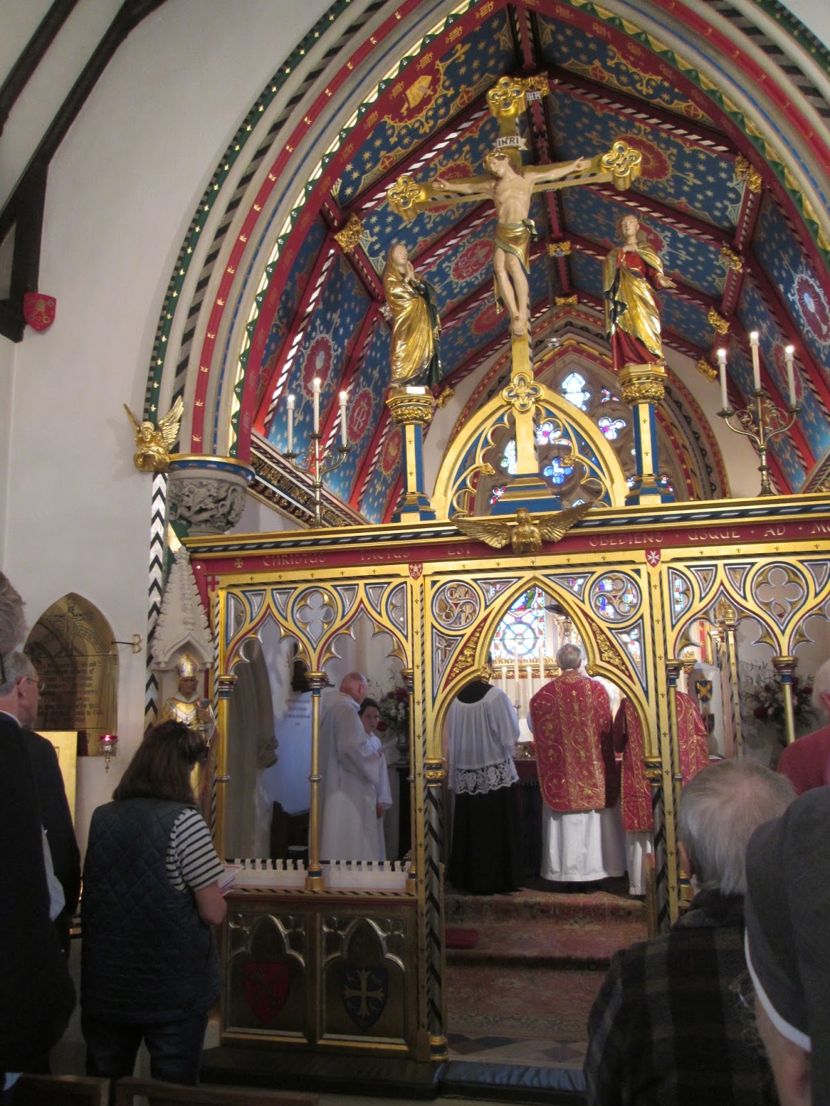 Now this is what a proper rood screen looks like : r/Catholicism