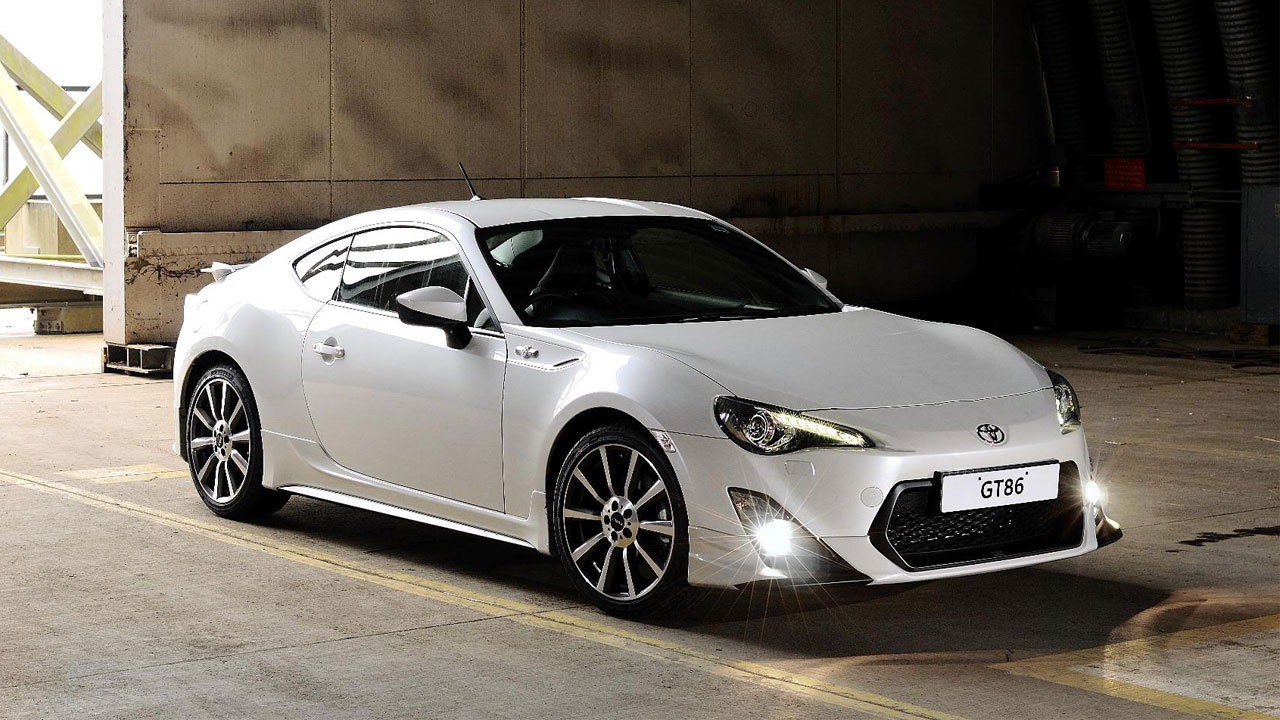 Technical Beauty at Boxfox1: Toyota GT86 TRD