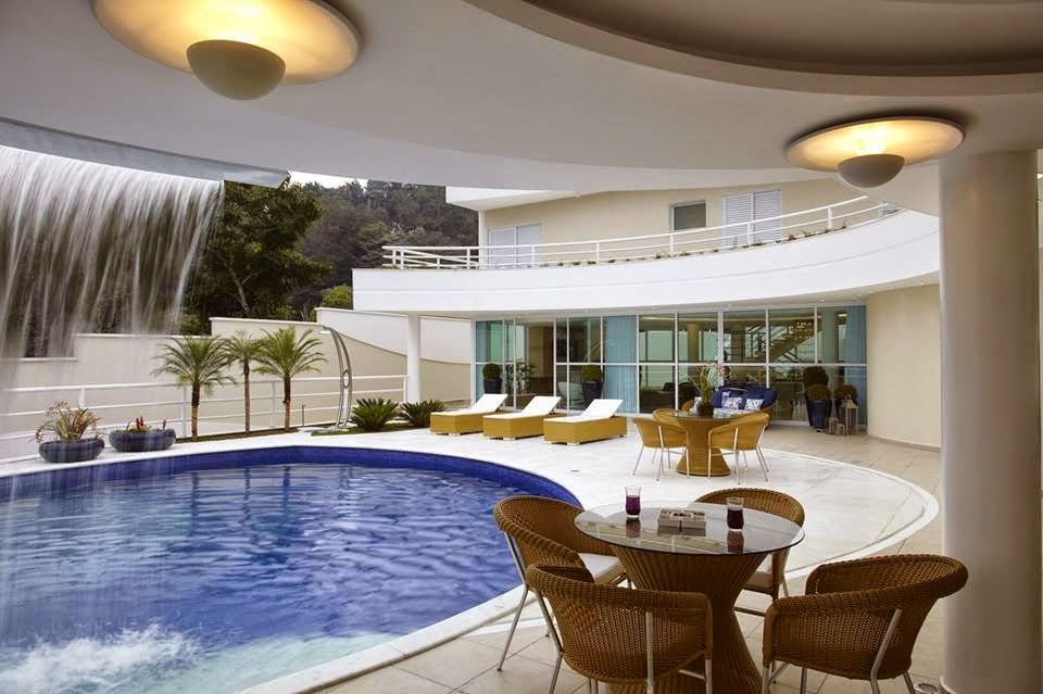 Como escolher móveis para piscina - Dica da Arquiteta