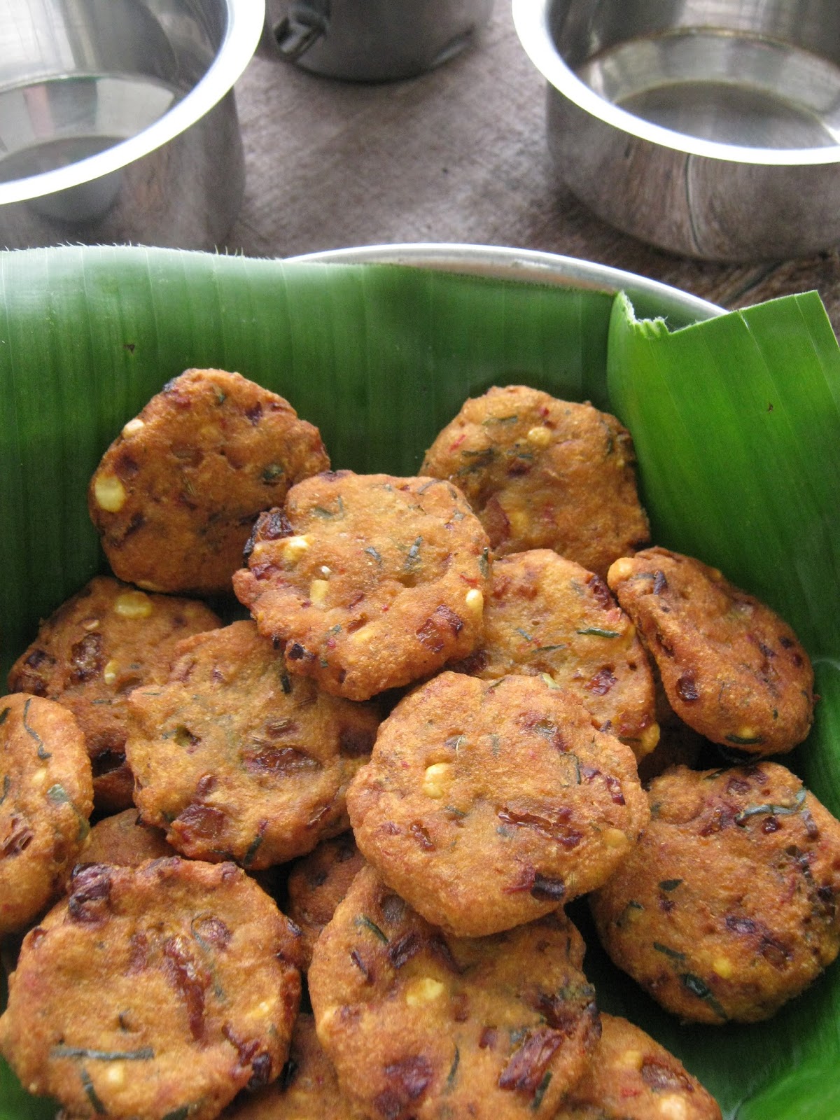 KARI LEAFS ... Malaysian flavour's: CHICKEN DHAL VADAI