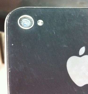 eReaderJoy: iPhone camera lens and scratches