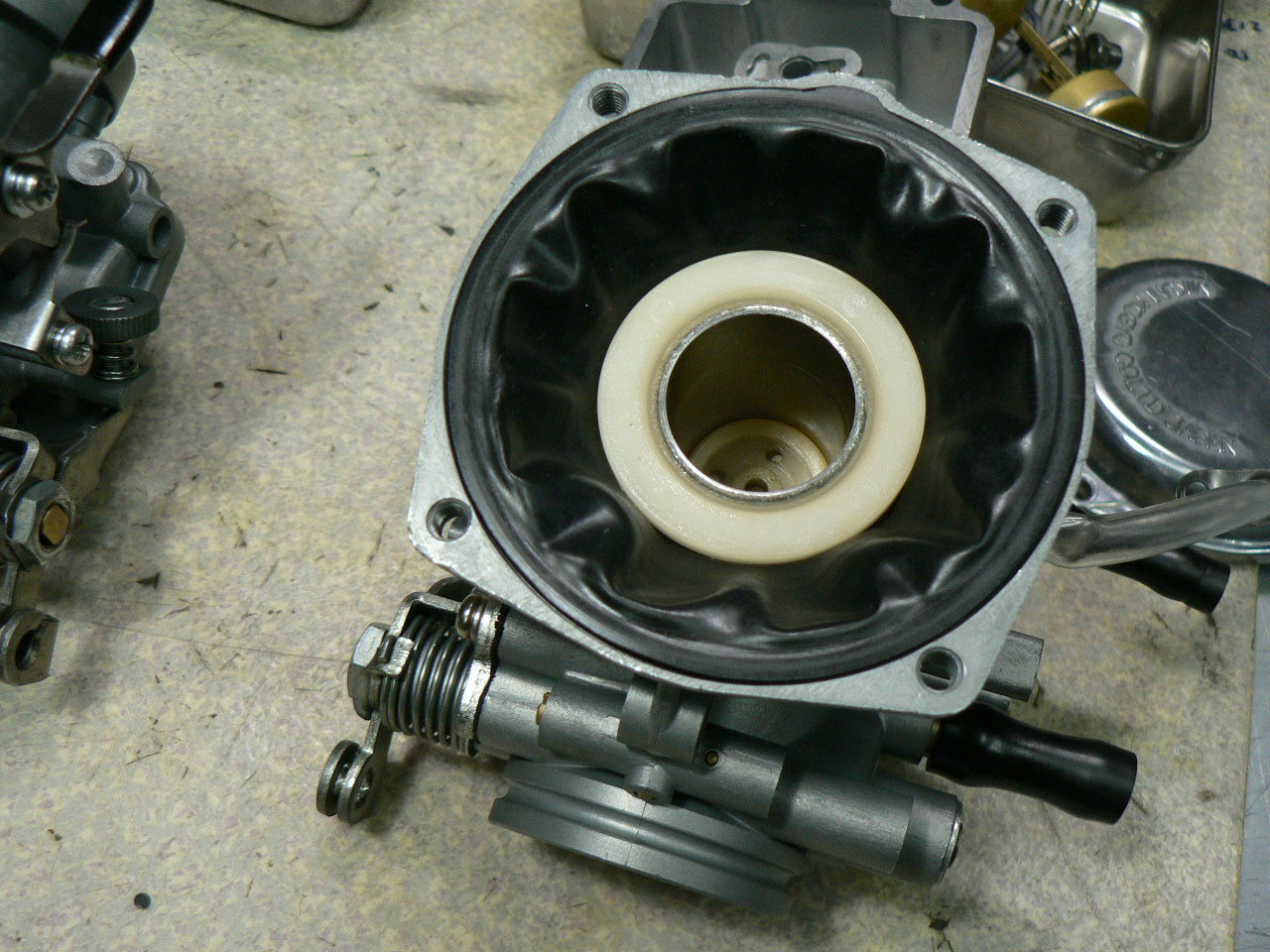 MOTOR HILL: Mikuni BS38 交換