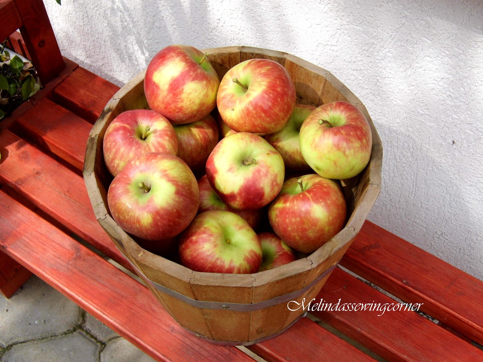 MelindasSewingCorner: Alma, alma, alma/Apple, apple, apple