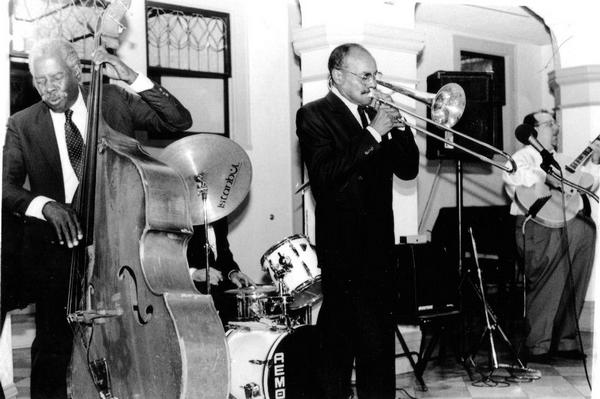 Magic Pop: Fallece el trombonista de jazz, Buster Cooper