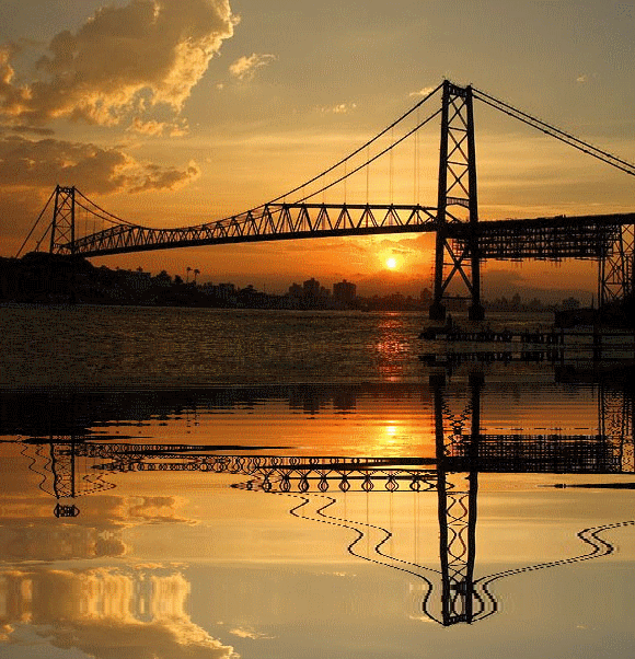 SÓ GIFs. ╬╬ ╬╬ ╬╬ ╬╬ ╬╬ : Ponte Hercílio Luz - Florianópolis - SC.