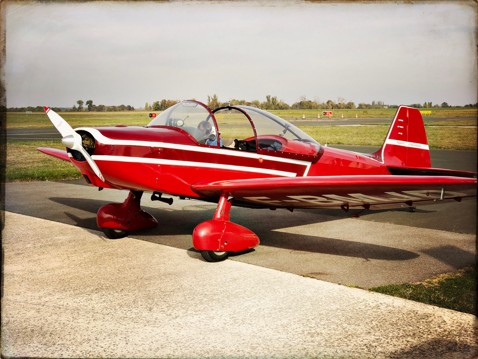 SUPER EMERAUDE CP 320: Vol d'automne en Super Emeraude