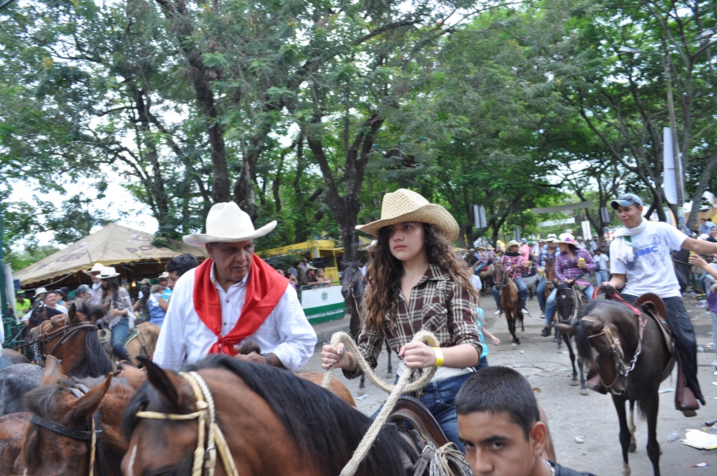 Neiva Huila Colombia: CABALGATA 30 DE JUNIO 2011