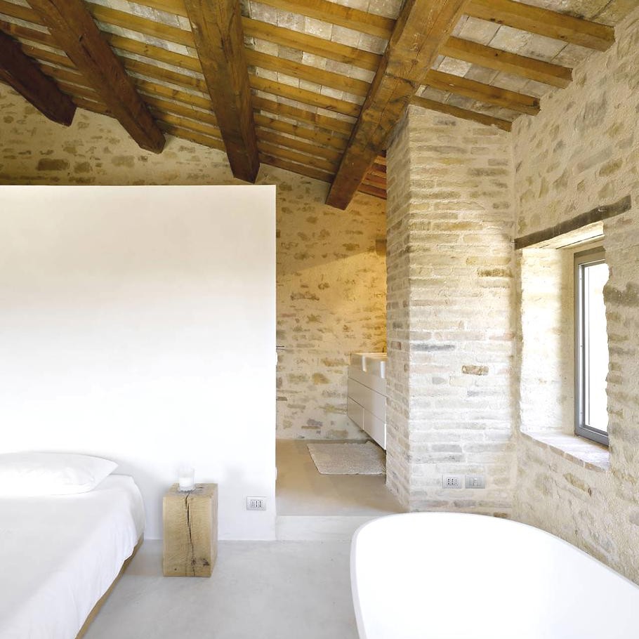 Modern Italian Farmhouse | modern design by moderndesign.org