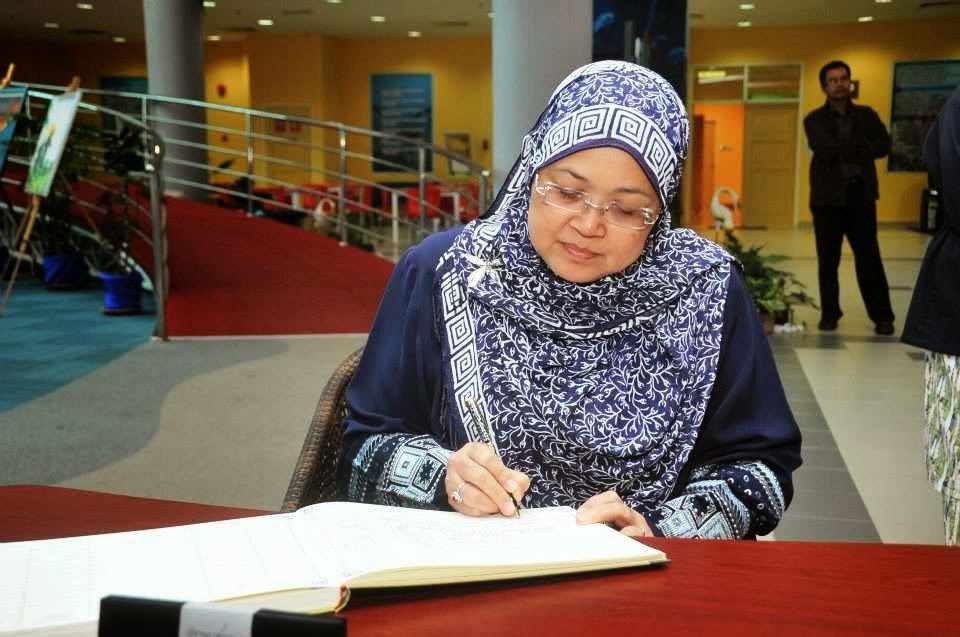 UniMAP Library: Lawatan Kerja Rektor Universiti Islam Antarabangsa ...