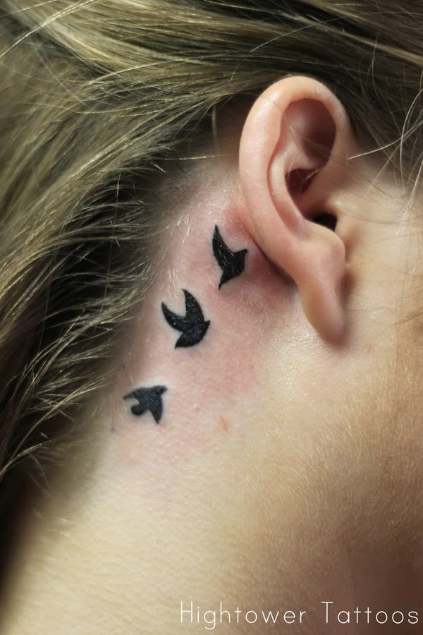 Bonitos tatuajes en la orejas para vosotras