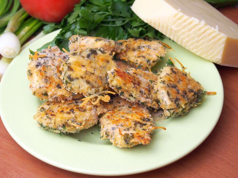 Szefowa w swojej kuchni. ;-): Nuggetsy serowe (pieczone)
