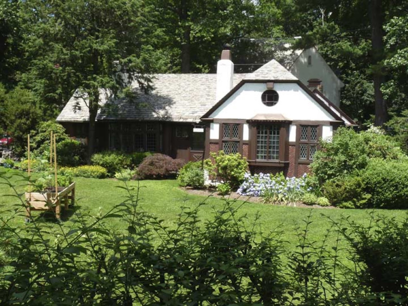 Half Pudding Half Sauce: Architectural Studio, Dwight James Baum ...