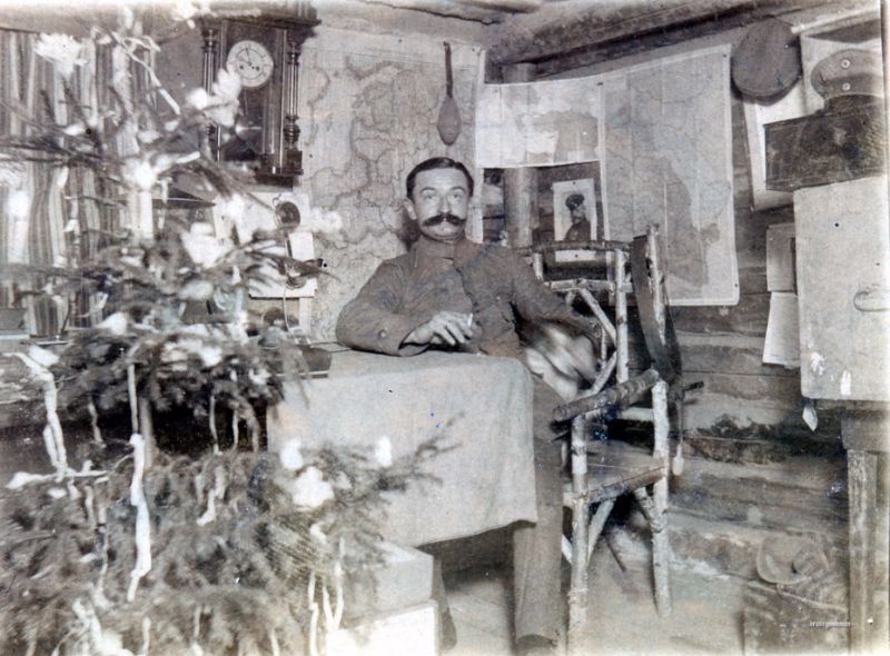 Rare Vintage Photographs That Give Us a Glimpse Into How Soldiers Made ...