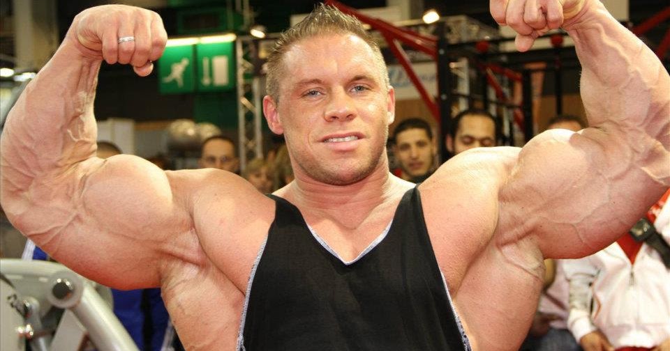 Muscle Lover: Hungarian bodybuilder Daniel Toth