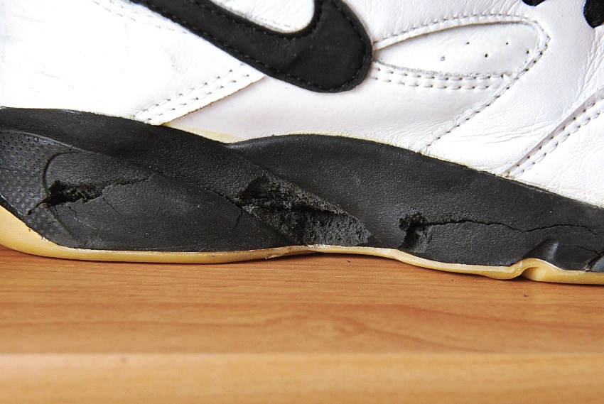 broken and cracked midsole