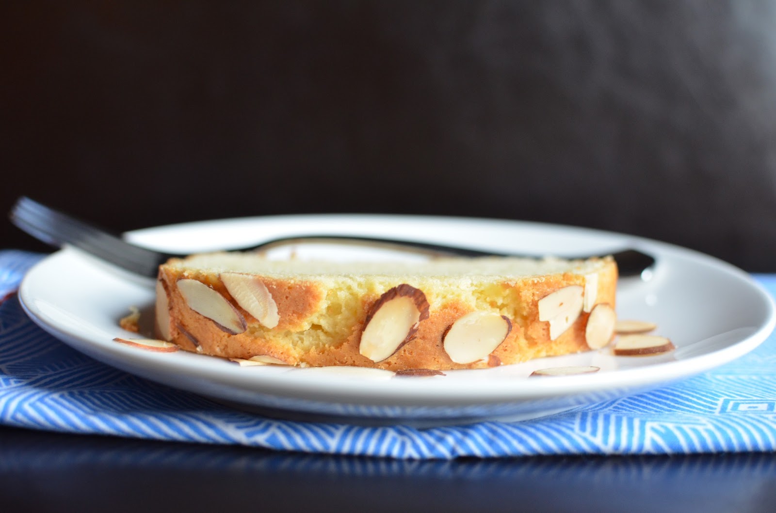 Playing with Flour: Almond bread