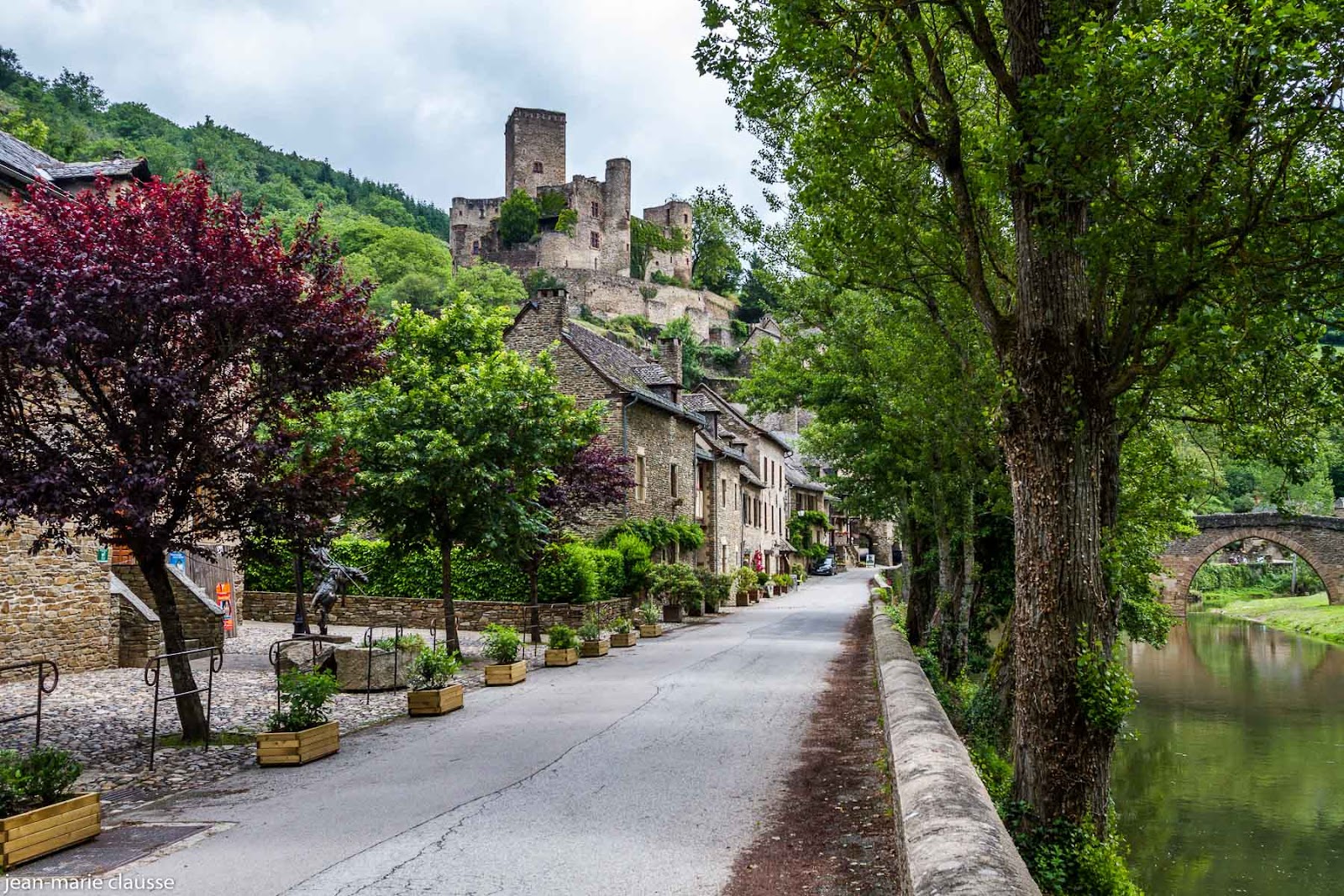 Découvrir la France en photos: 9 - BELCASTEL. (Aveyron - 12)