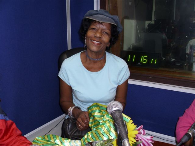 Carlos Collazo: Entrevista a las actrices Ofelia Núñez, Miriam Socarrás ...