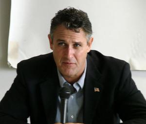 Cognitive Dissidence: Frank Lasee's Late Entry For Idiot of the Year