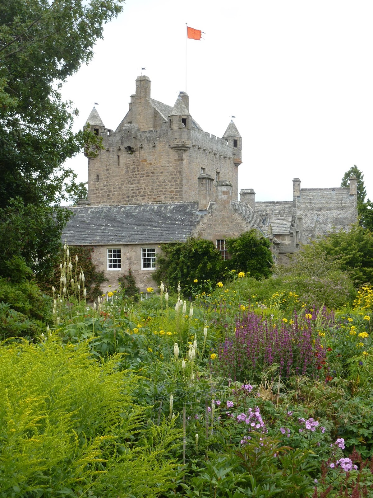 Hills of the North, Rejoice!: Summer at Cawdor Castle - 2