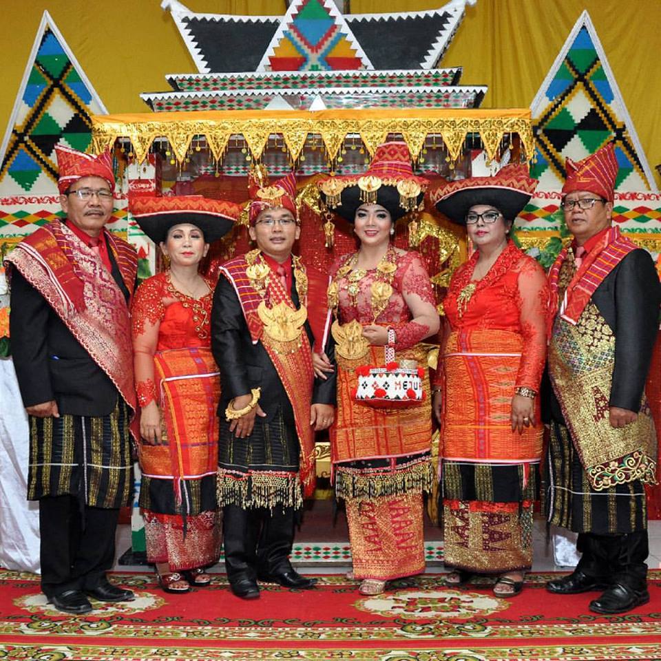 SISTEM PERNIKAHAN PADA MASYARAKAT KARO ~ Belajar Budaya karo