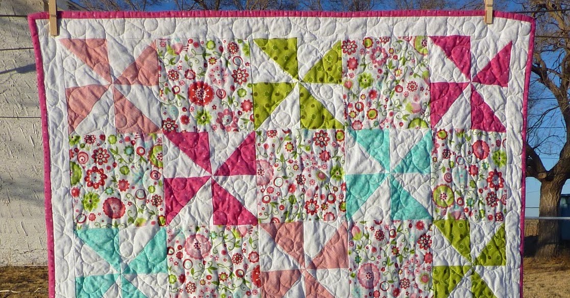 Lovin' Life At The End Of The Dirt Road: Quite Contrary Pinwheel Baby Quilt
