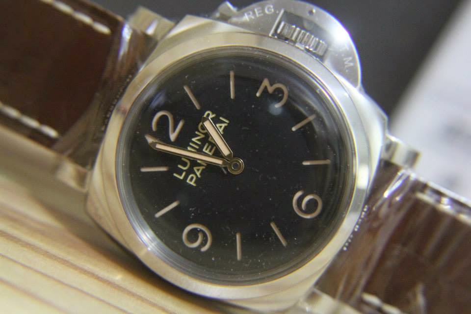 . H o b i J a m . : (SOLD) BNIB Panerai PAM 372 Luminor Historic 1950 47mm