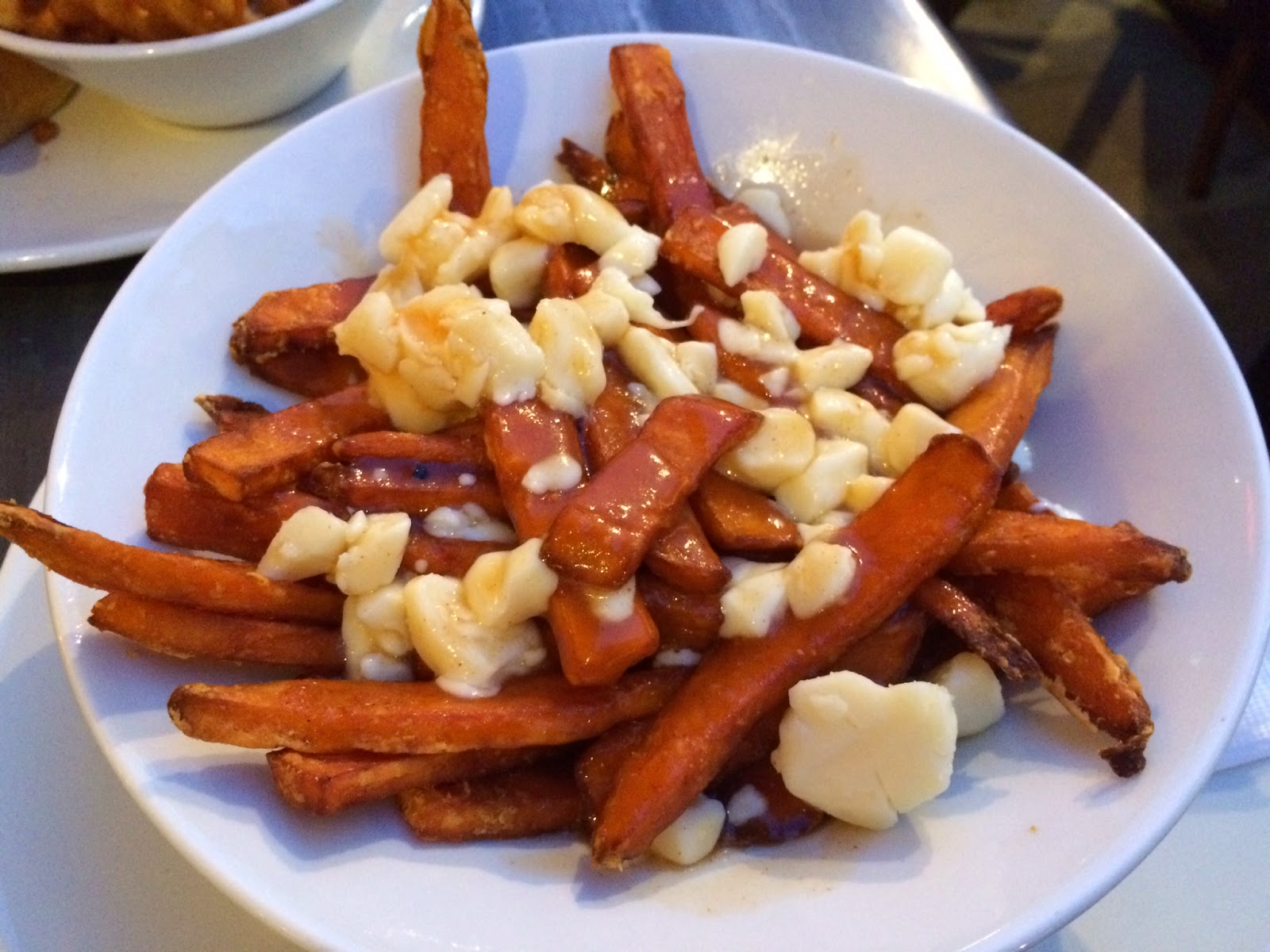 Sweet Potato Poutine From St-Hubert (Secret Menu) / セント ヒューバートのスイートポテト ...