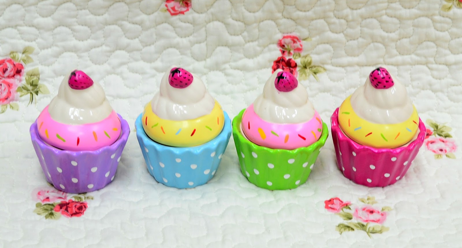 lynn's cottage: CUPCAKE CERAMIC...