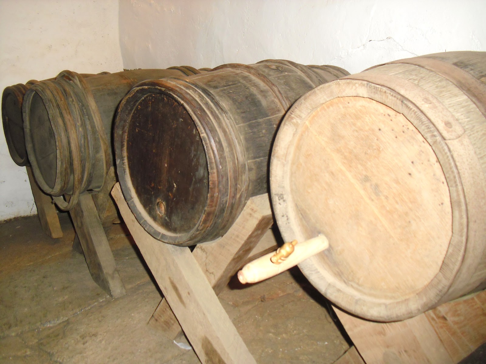 Travel NC With Kids: Old Salem Tour of 1784 Tavern – See George ...