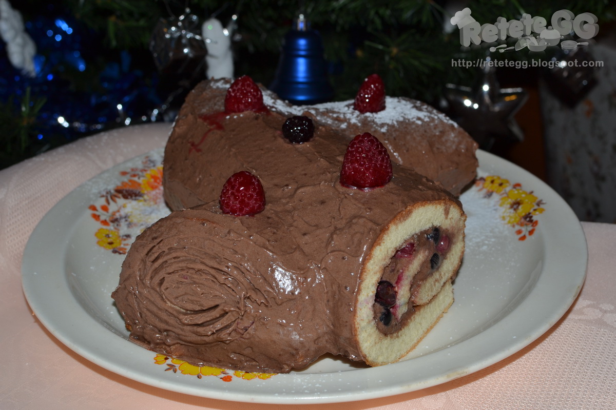 Retete gustoase si garnisite: Buturuga de Craciun/ Bûche de Noël