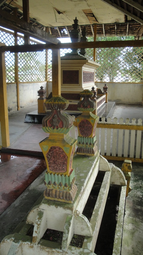 SENI LAMA MELAYU (MALAY OLDEN ART): Makam (Tomb of) Sultan Abu Bakar ...